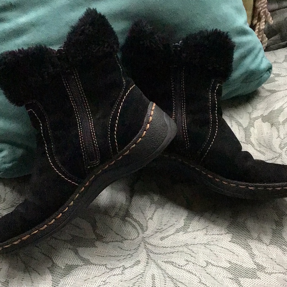 Super Cute Bare Traps Boots - Gem